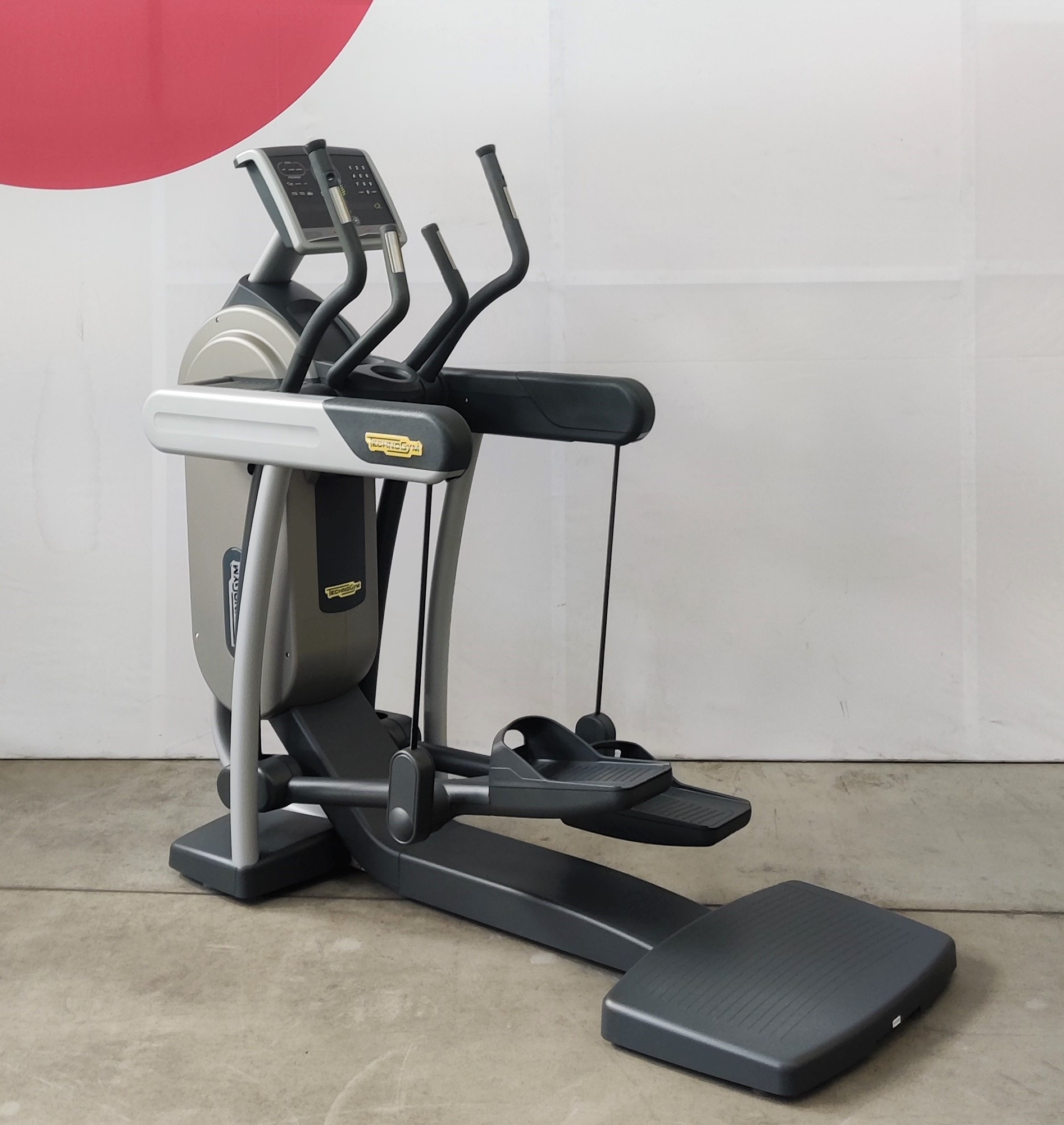 Refurbished orbiter Technogym VARIO 700 LED - Total Fitness Concept